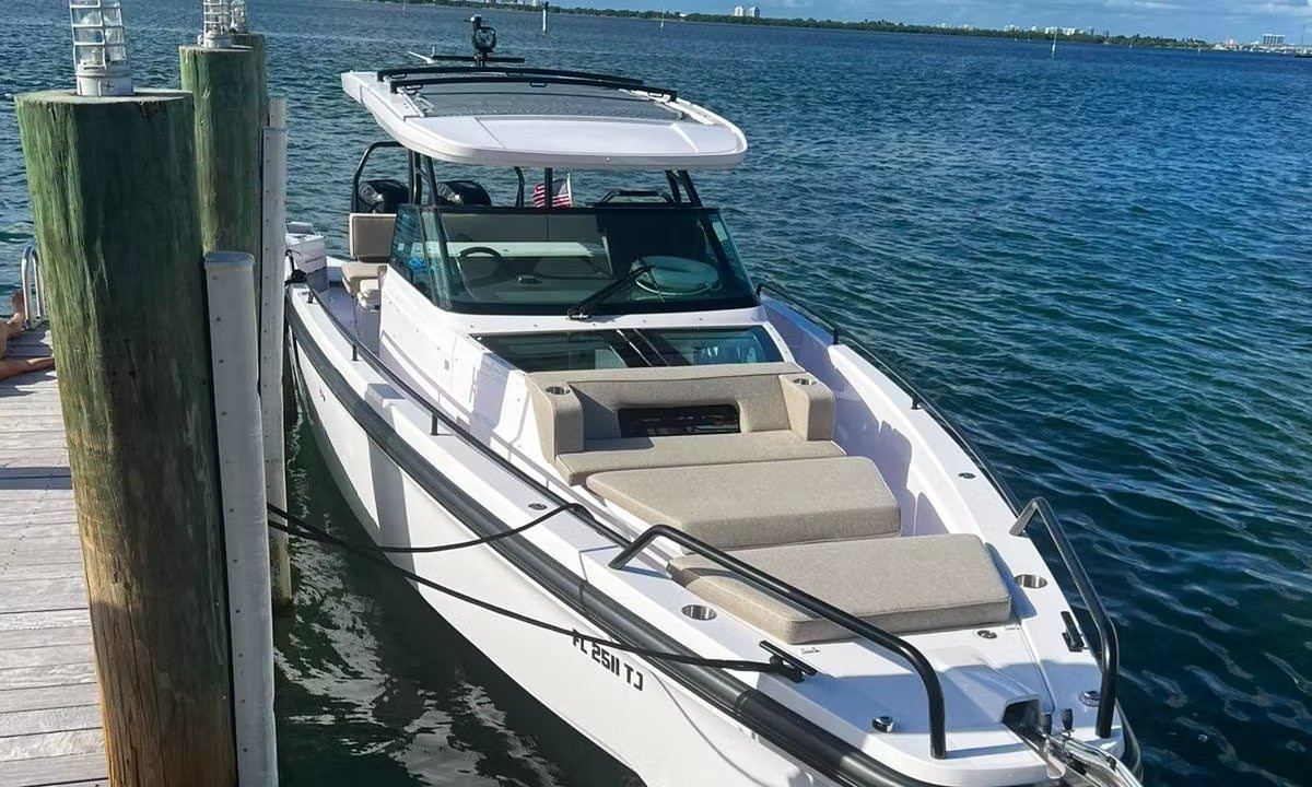 Enjoy Miami In 40' Axopar 2022 Center Console!!! | Getmyboat