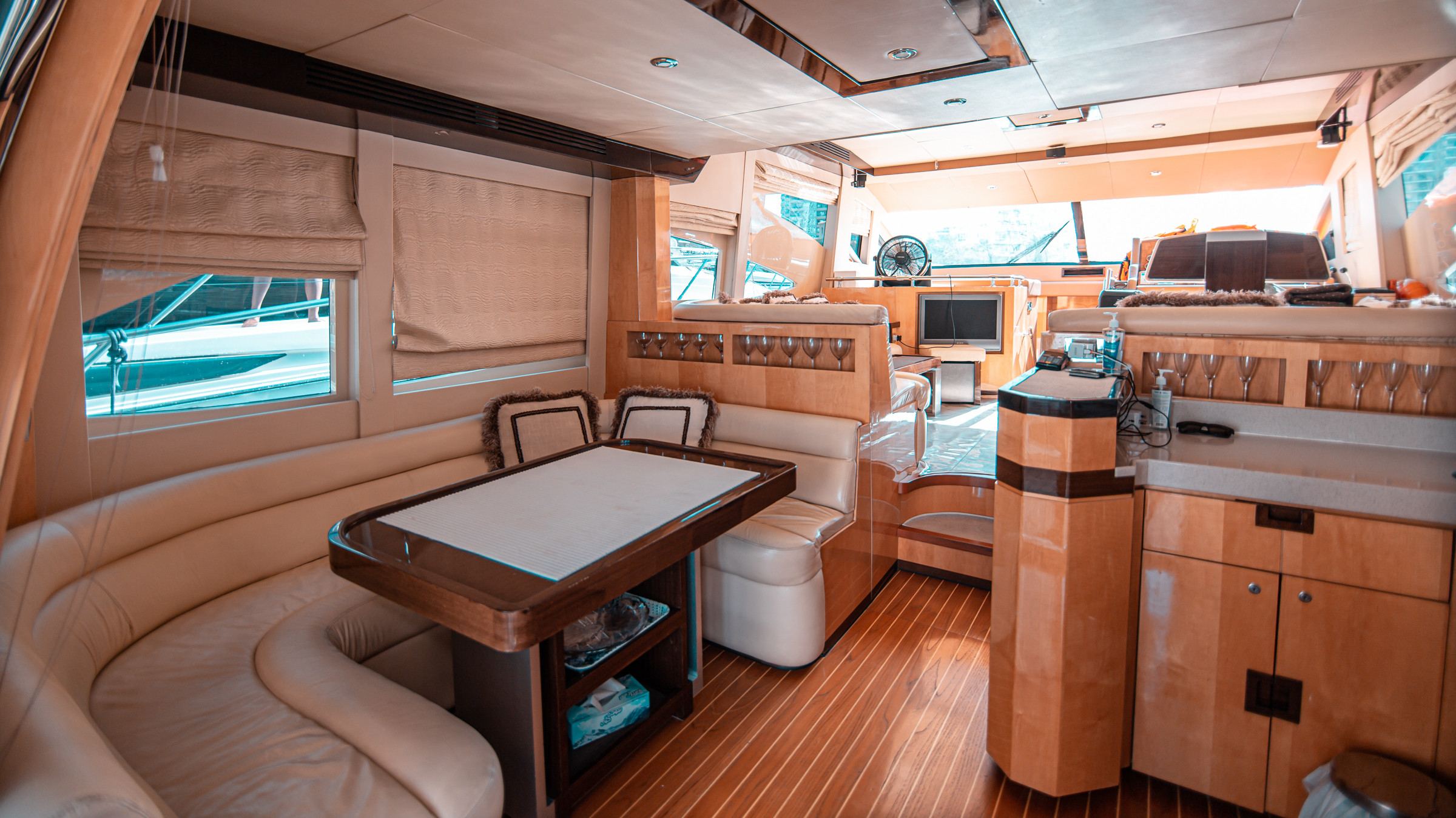 56 feet Majesty Motor Yacht in Dubai JAY | Getmyboat